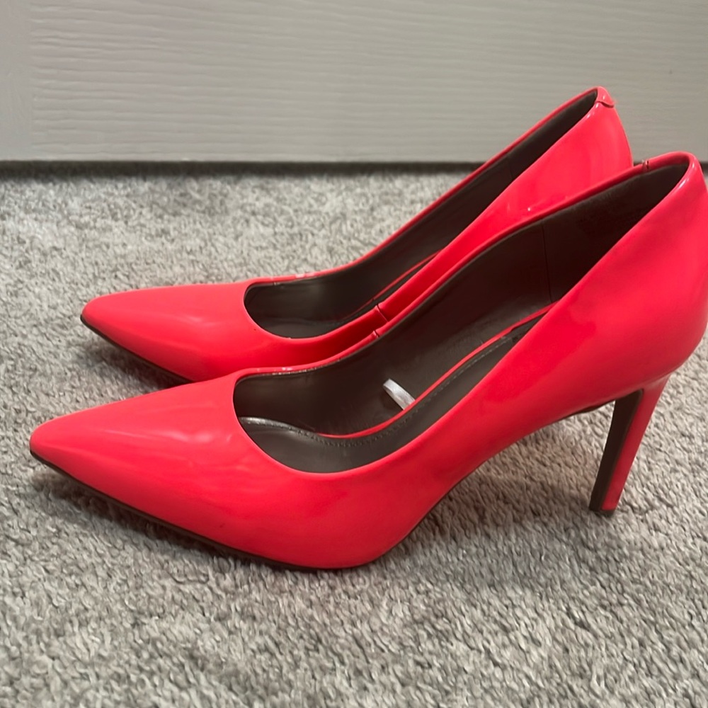 Worthington Women’s Neon Hot Pink Heals Size 9 - Gem